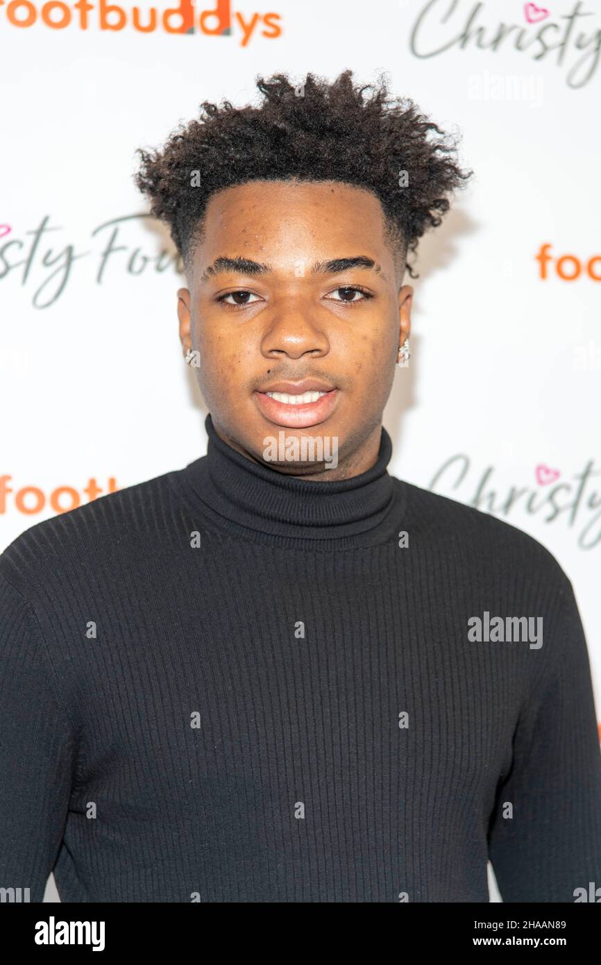 Hollywood, USA. 11th Dec, 2021. Carl Dawson aka kingcarlx attends ...
