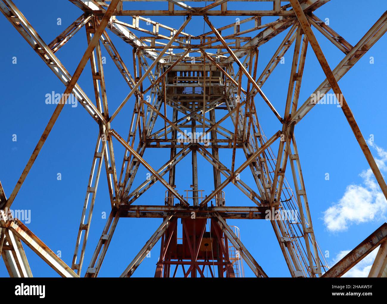 Trestle tower hi-res stock photography and images - Alamy