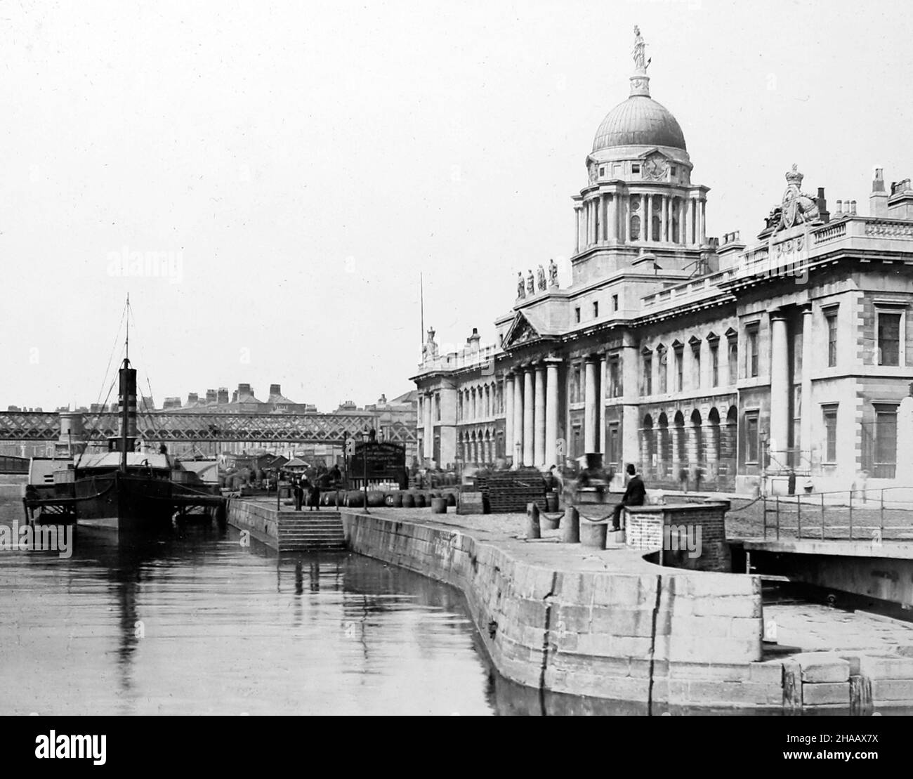 Custom House, Dublin, Victorian period Stock Photo - Alamy