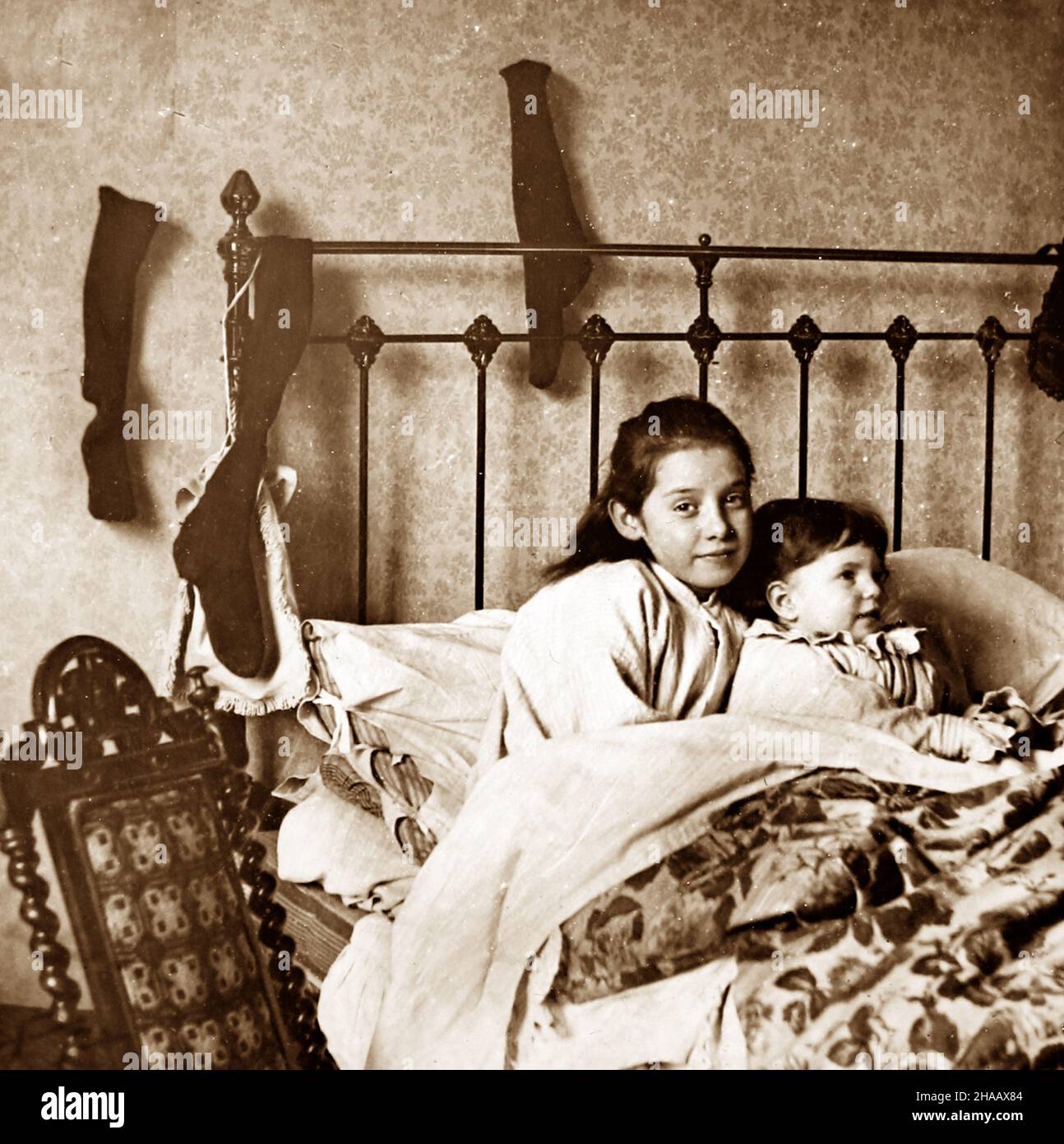 Vintage stockings hi-res stock photography and images - Alamy