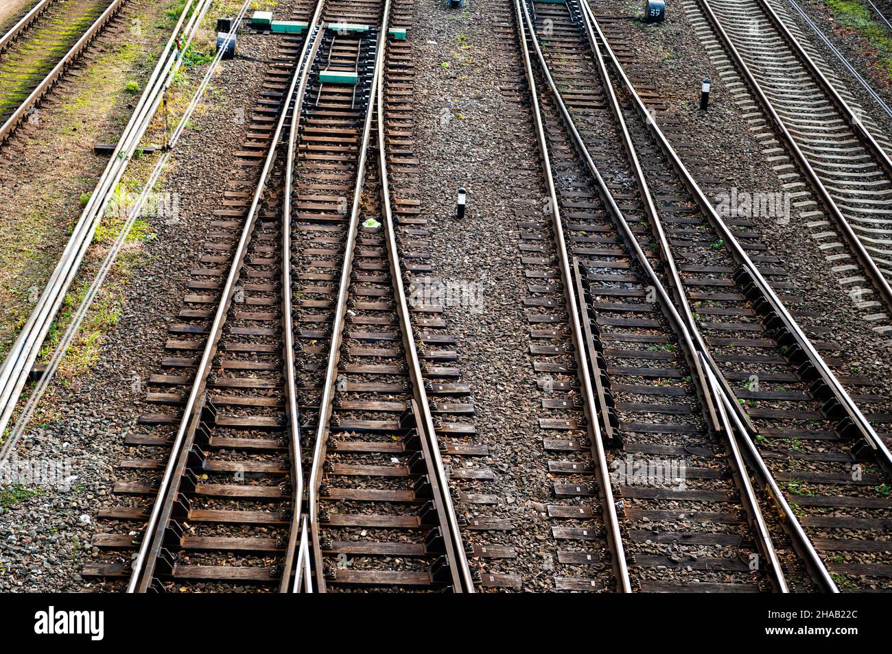 Railway station platform top view hi-res stock photography and images ...