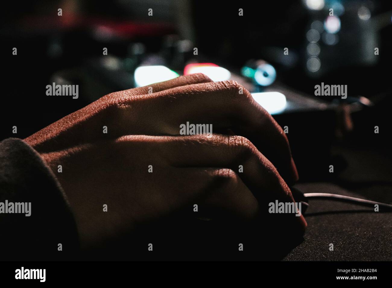 A male hand on a computer mouse Stock Photo - Alamy