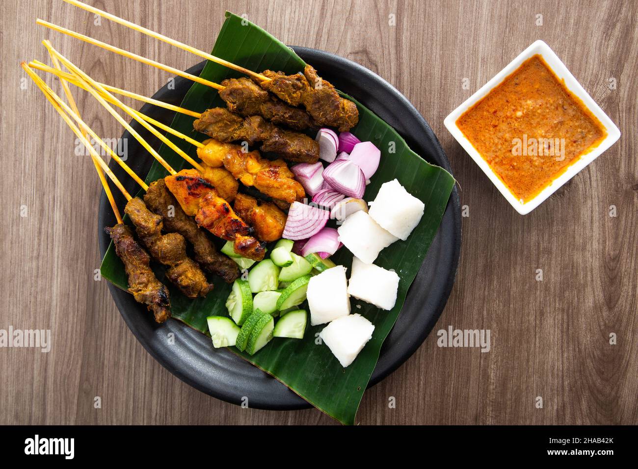 Malaysian satay, famous food in Southeast Asia Stock Photo - Alamy