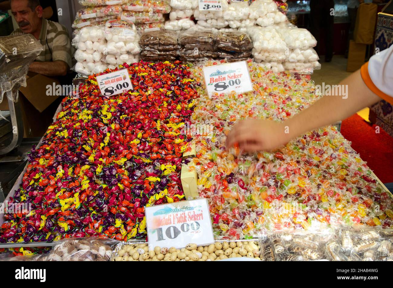 colorfull candies in Istanbul's Spice Bazaar, Turkey Stock Photo - Alamy