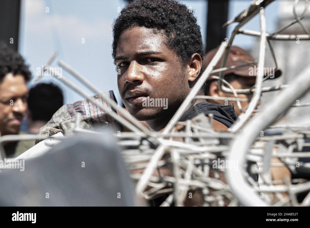 CHRISTIAN MALHEIROS in 7 PRISONERS (2021) -Original title: 7 ...