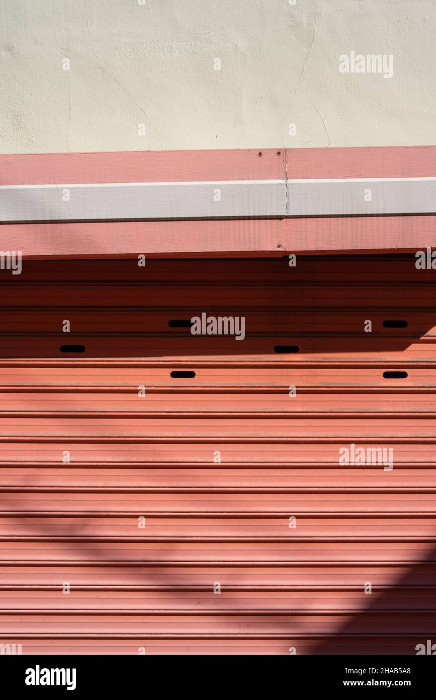 Shutter door outside factory industry hi-res stock photography and ...