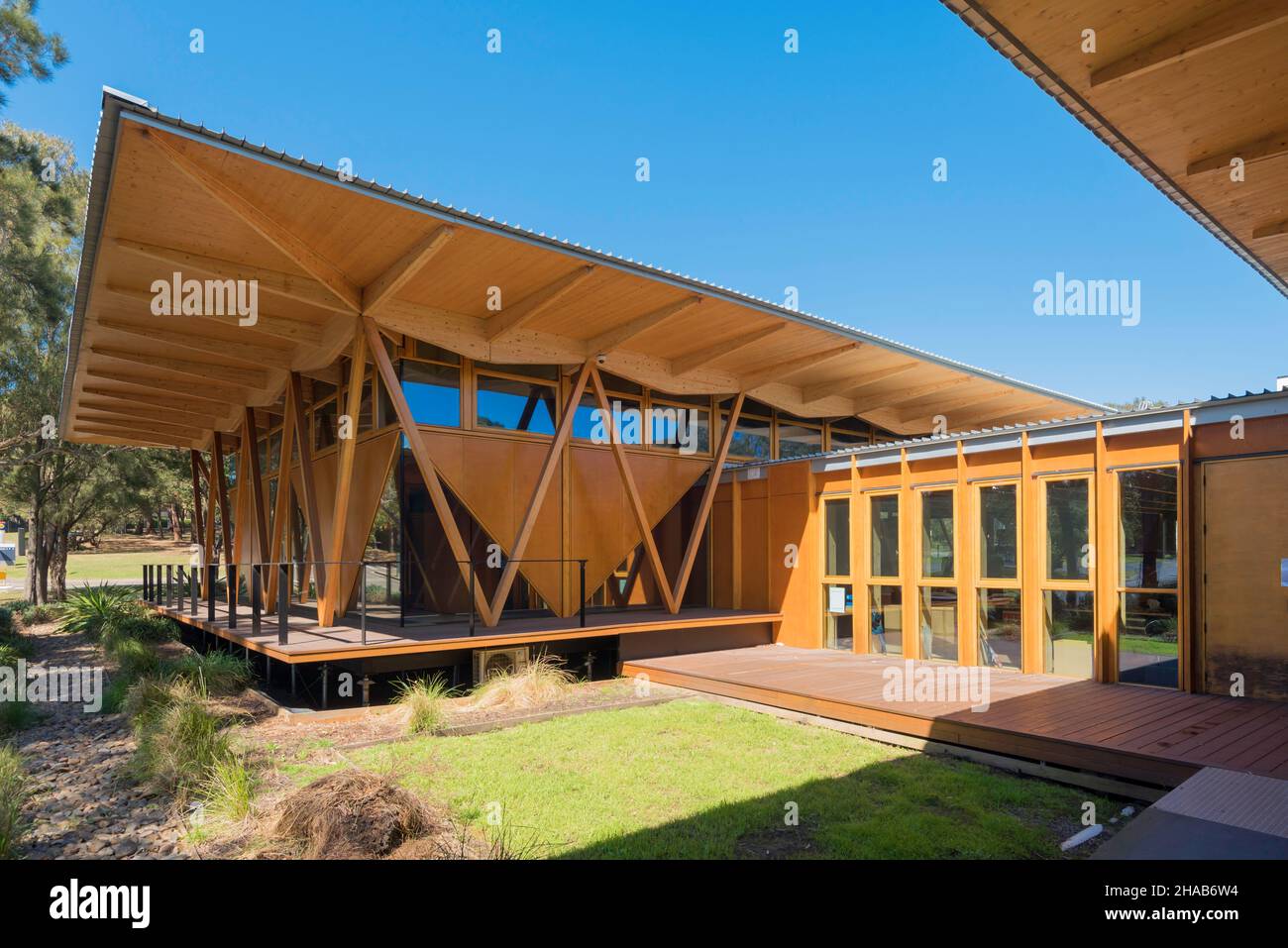 Macquarie University’s 2017 built timber innovation hub was mostly pre ...