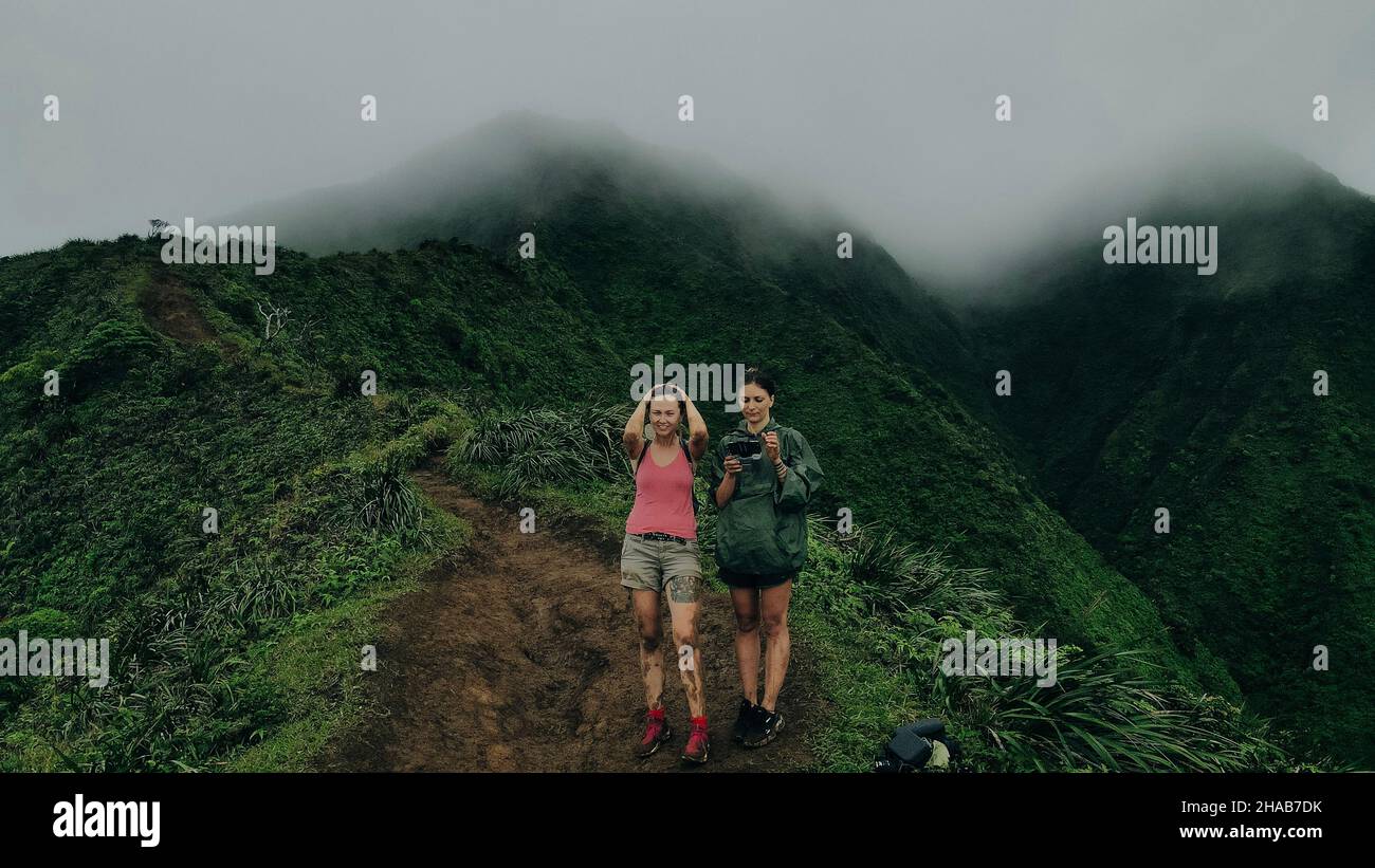 Mountain top views in Oahu. Moanalua Valley Trail in hawaii. High ...