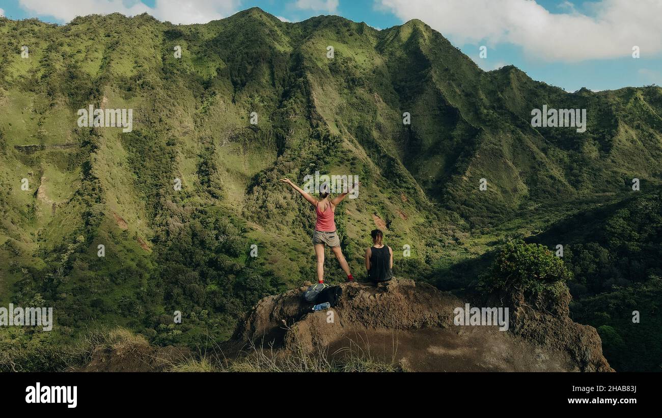 Mountain top views in Oahu. Moanalua Valley Trail in hawaii. High ...