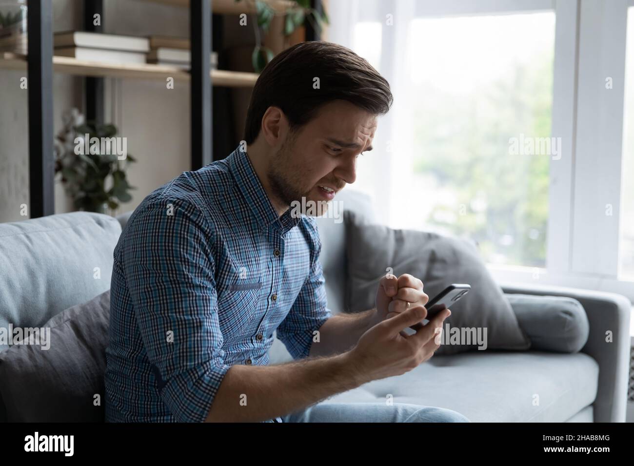 Disillusioned man hi-res stock photography and images - Alamy