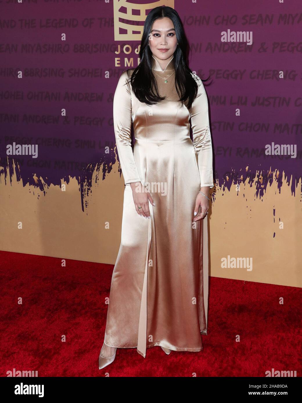 BEVERLY HILLS, LOS ANGELES, CALIFORNIA, USA - DECEMBER 11: Canadian ...