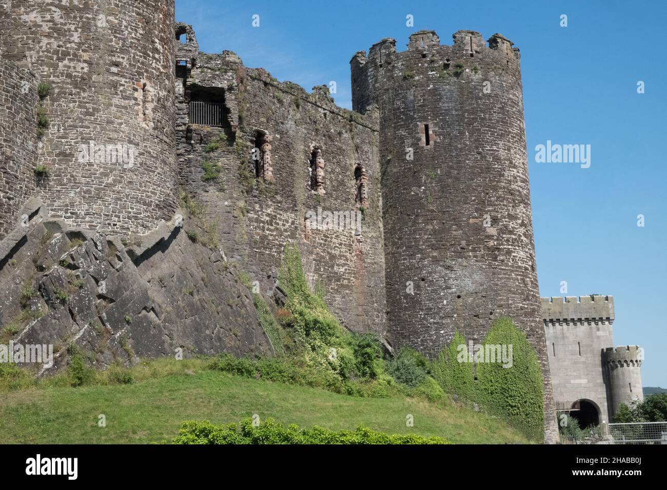 Walk,walking,walker,castle,walls,around,town,of,in,Conway,Conwy,Conwy ...