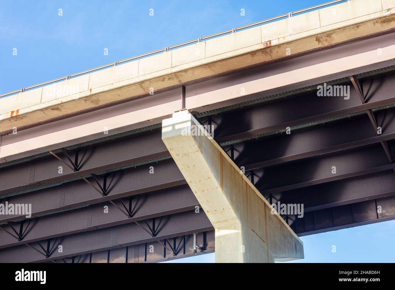 The base columns of a suspension bridg Stock Photo - Alamy