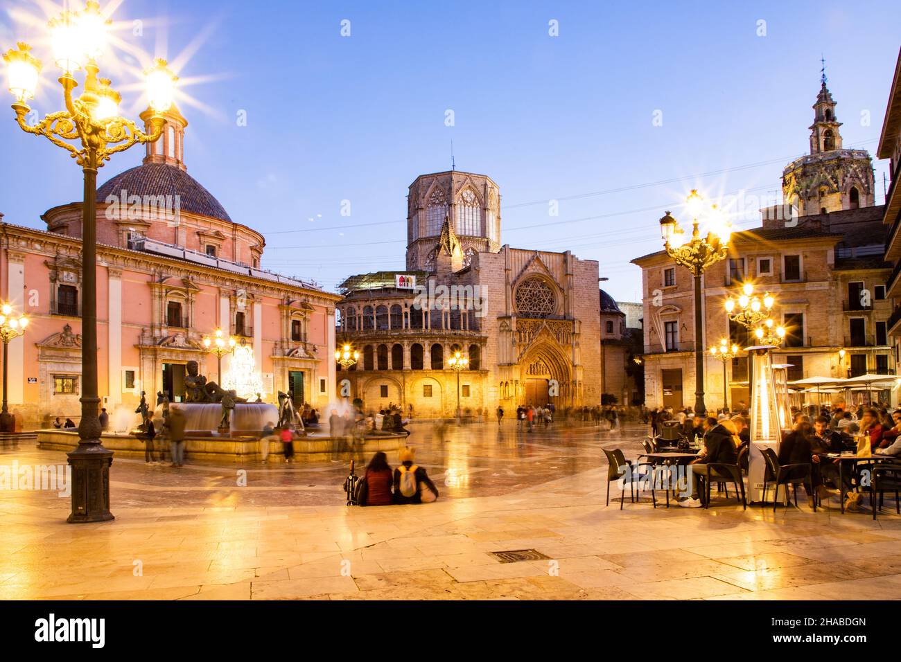 square of Saint Mary's and Valencia Cathedral Temple in old town Stock ...