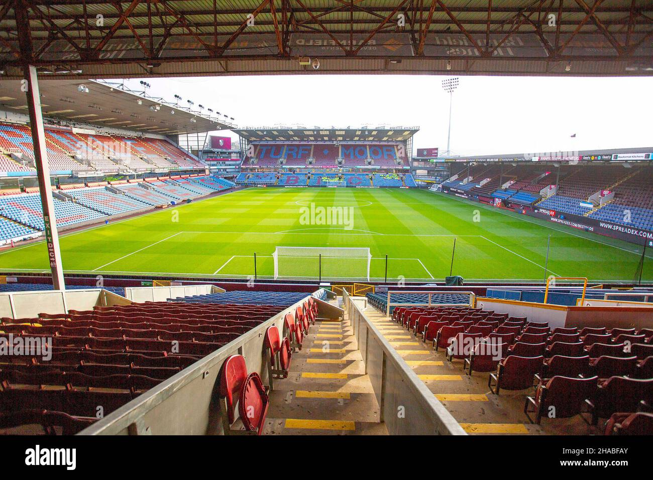 Turf moor stadium hi-res stock photography and images - Alamy