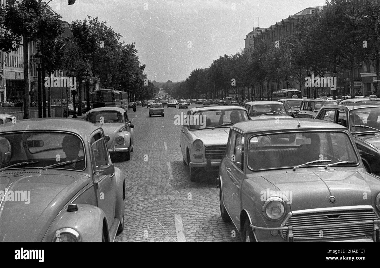 1969 paris hi-res stock photography and images - Alamy