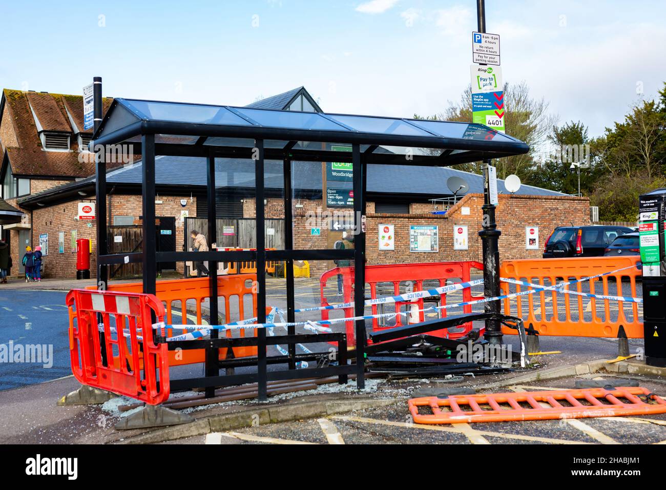 Broken glass at bus stop hi-res stock photography and images - Alamy