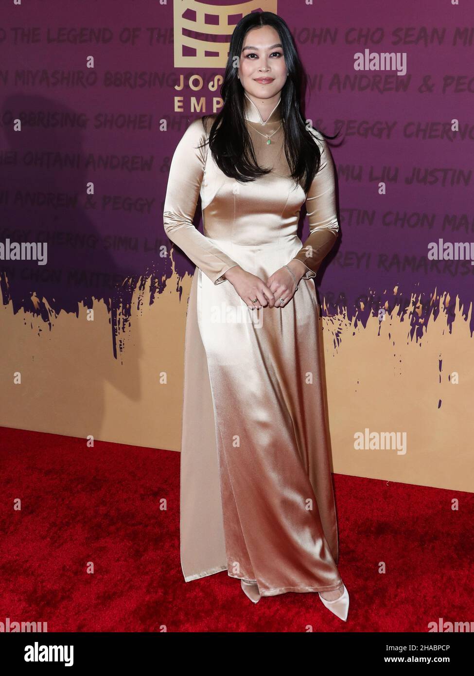 BEVERLY HILLS, LOS ANGELES, CALIFORNIA, USA - DECEMBER 11: Canadian ...