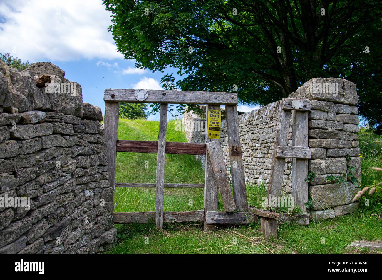 Rambling pathway hi-res stock photography and images - Alamy