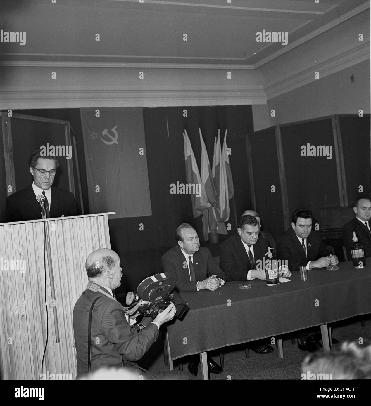 The old teachers house hi-res stock photography and images - Alamy