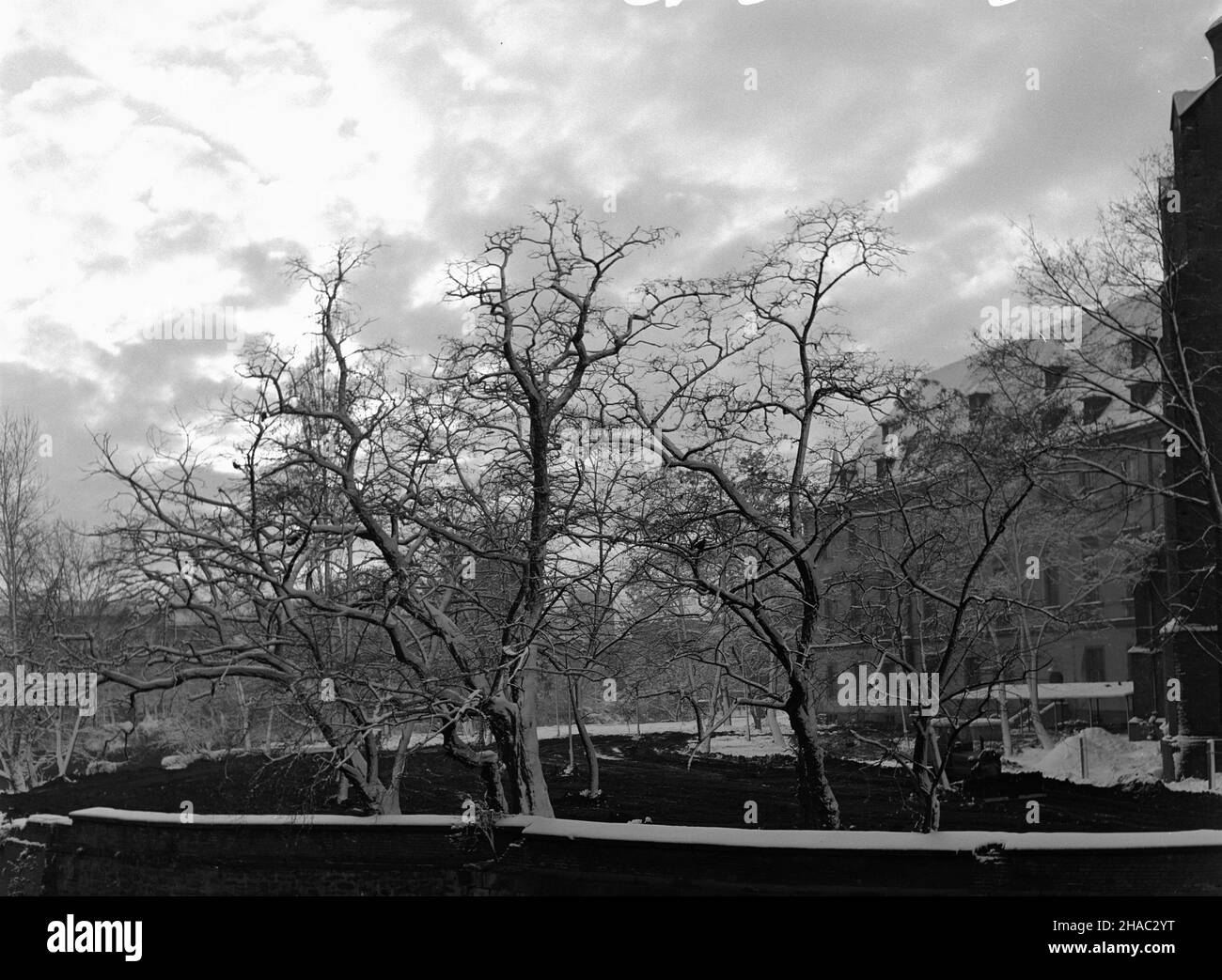 Orphanage building hi-res stock photography and images - Alamy