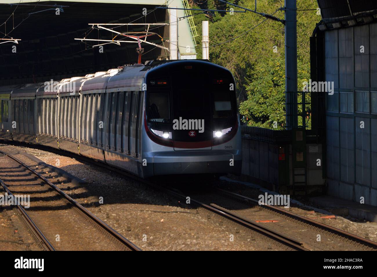 Hyundai Rotem EMU entering Tai Wai Station on the East Rail Line of ...