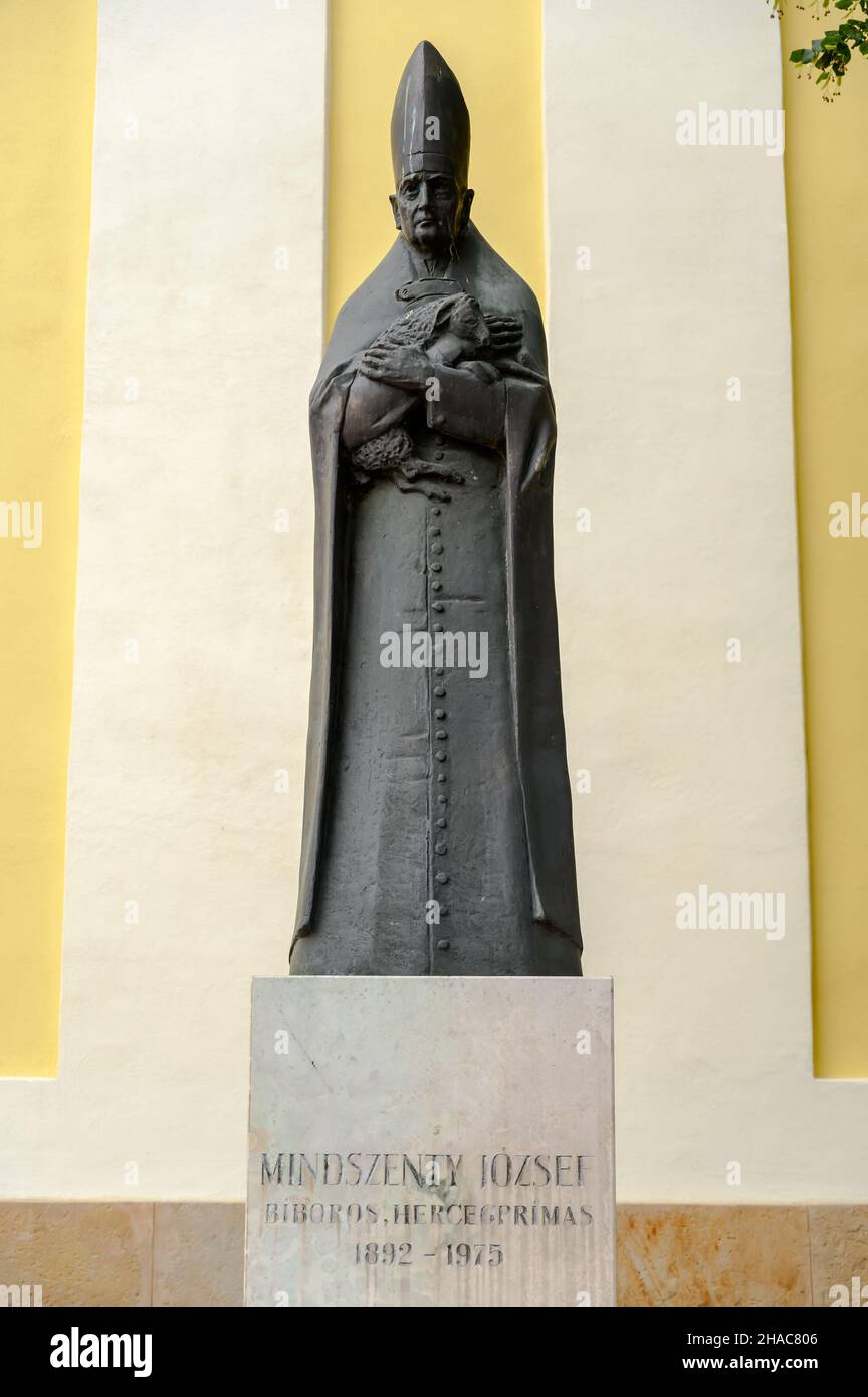 Cardinal mindszenty jozsef hi-res stock photography and images - Alamy