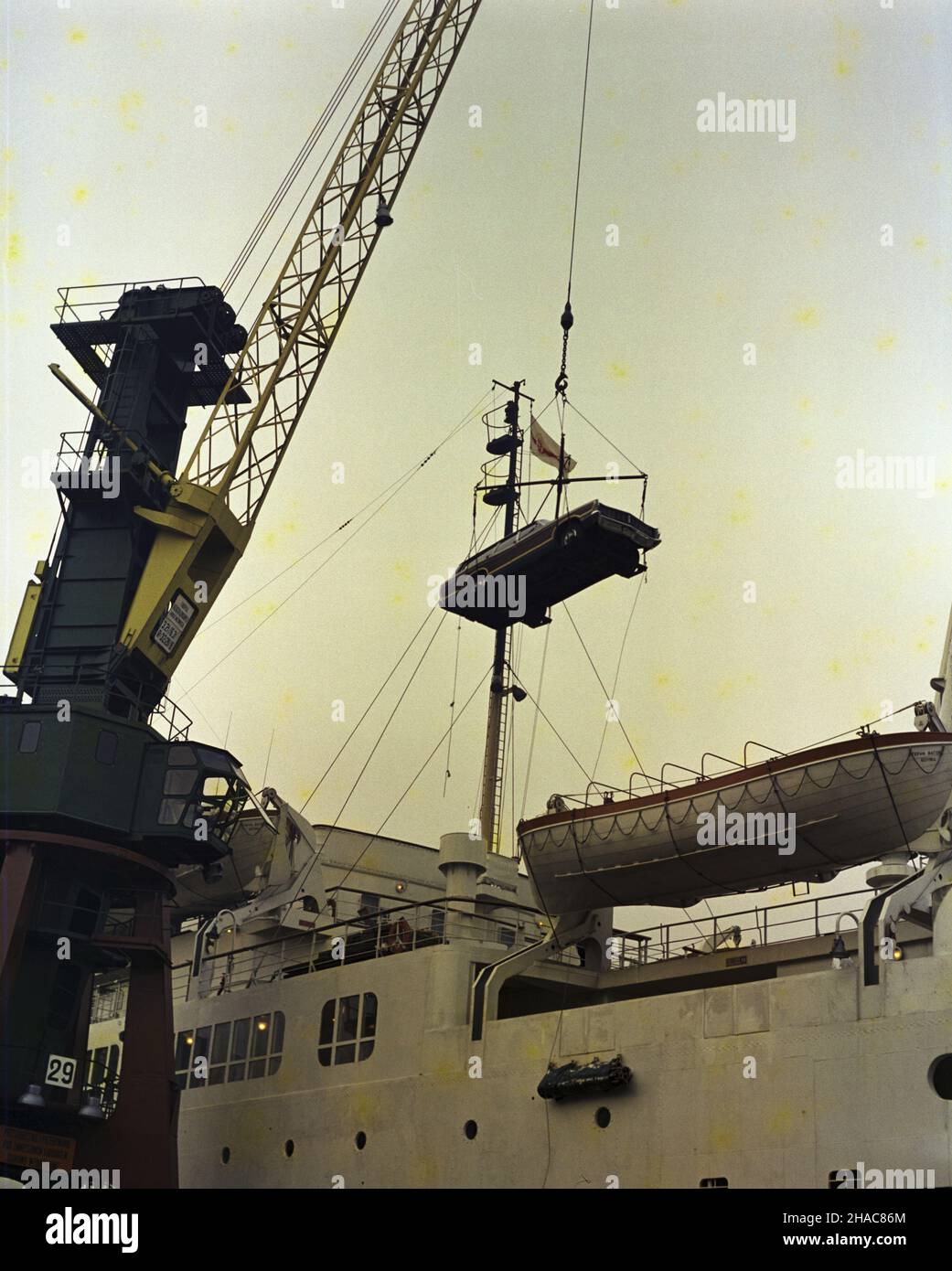 Gdynia 10.1972. Polski statek pasa¿erski ts/s Stefan Batory (flagowy ...