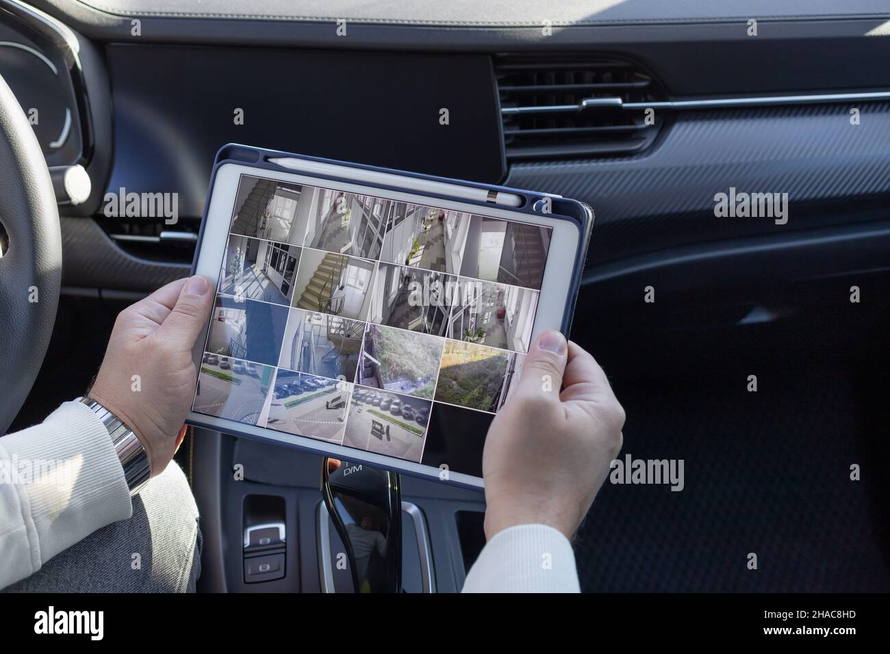 Cctv cameras house hi-res stock photography and images - Alamy