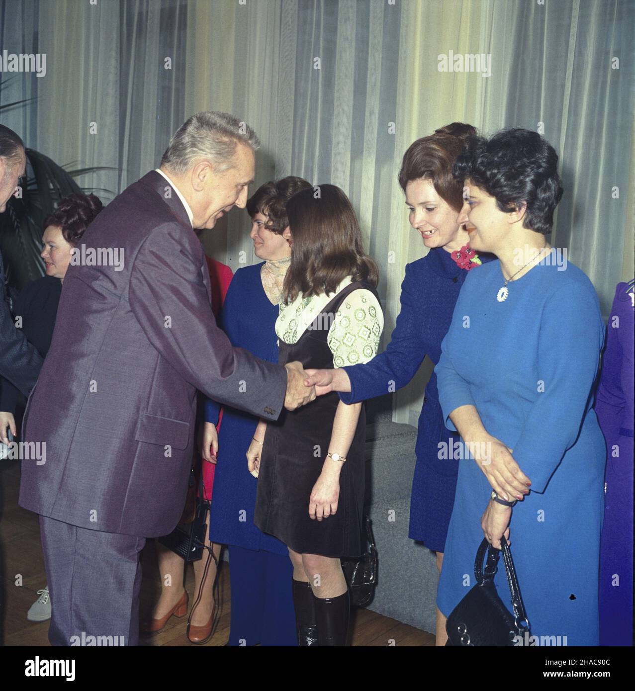 Warszawa 08.03.1974. Spotkanie w gmachu KC PZPR z okazji Œwiêta Kobiet ...