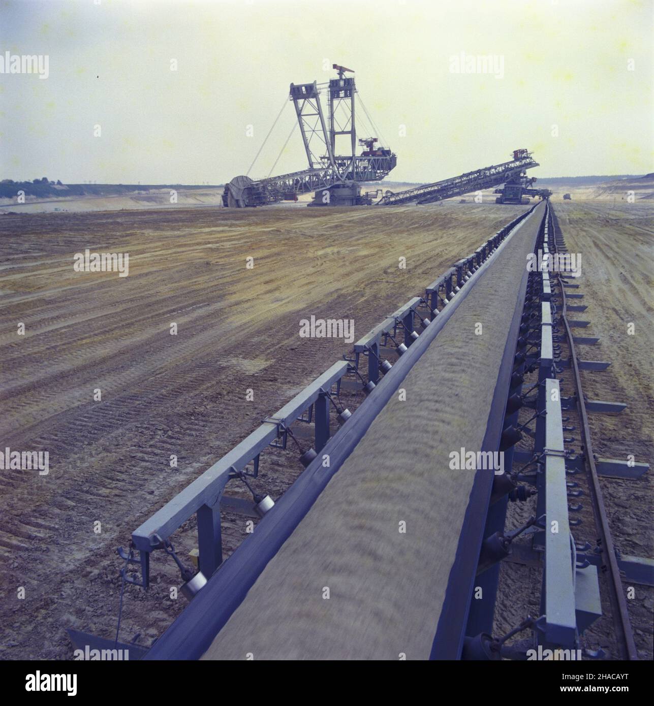 Be³chatów 06.1978. Kopalnia Wêgla Brunatnego Be³chatów. Roboty górnicze ...