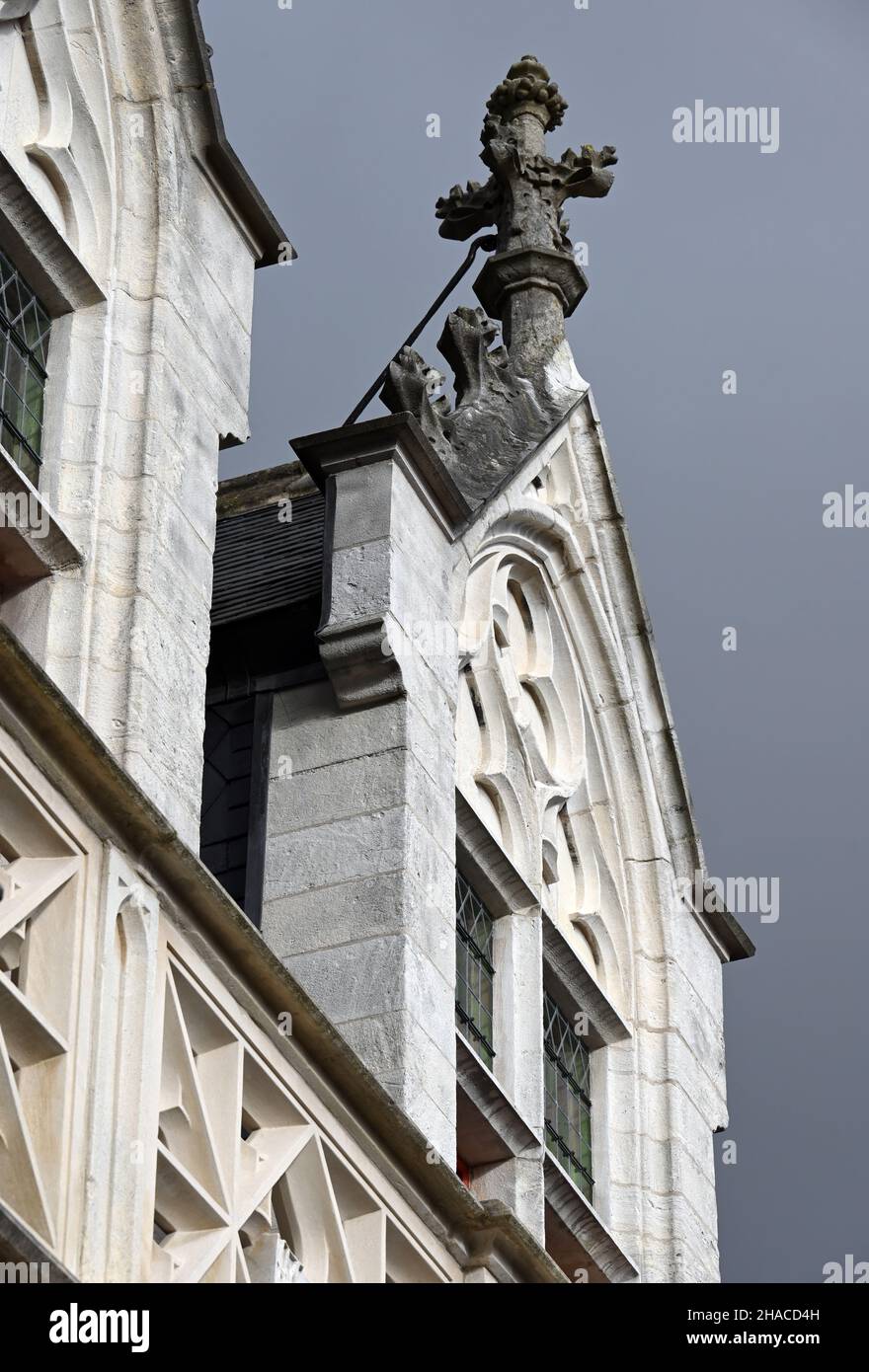 Neo-Gothic bay window in Bruges Stock Photo - Alamy