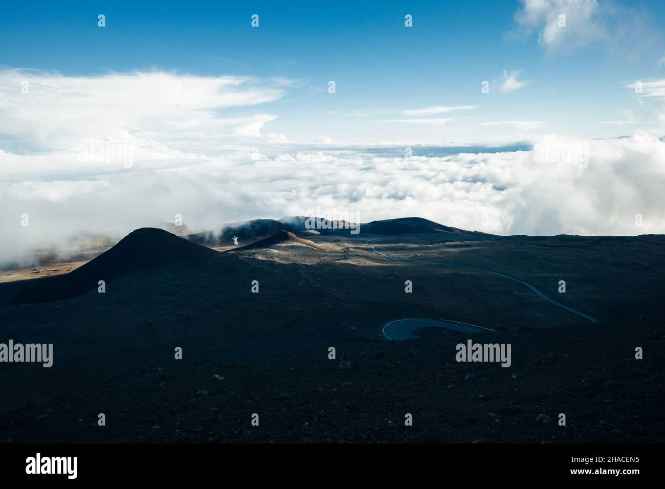 Mauna loa volcano top view hi-res stock photography and images - Alamy