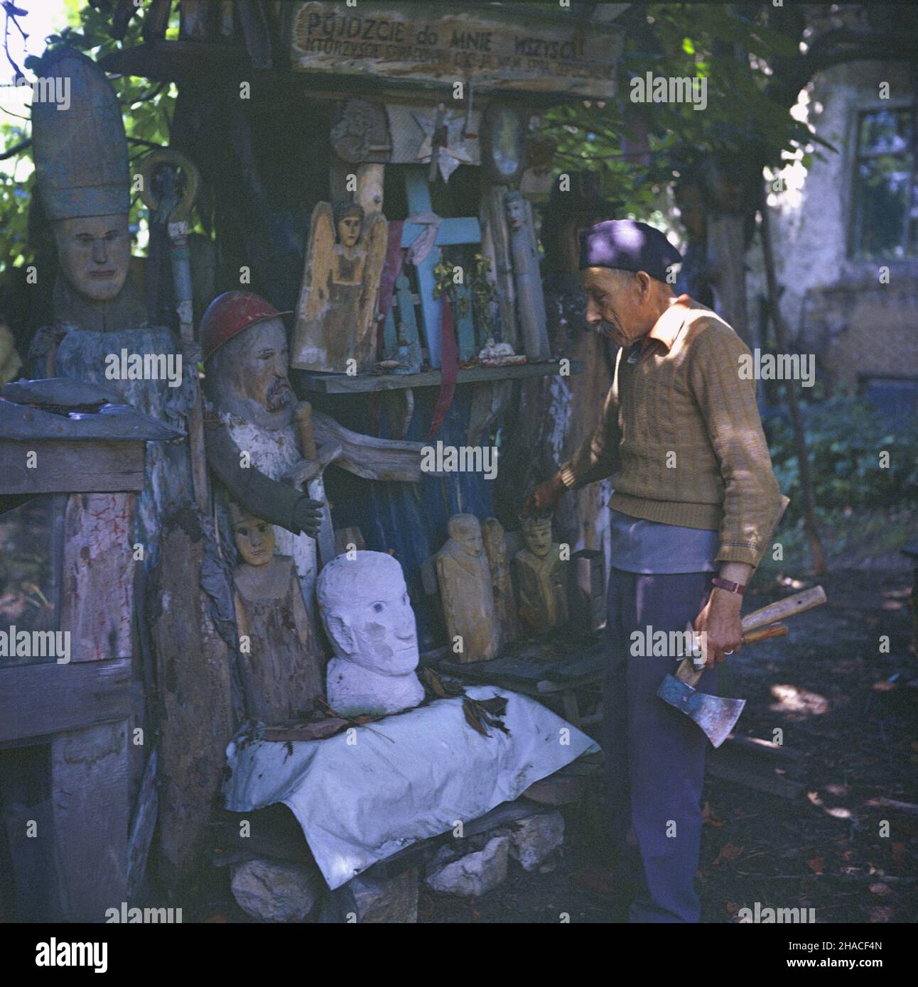 Tworca ludowy hi-res stock photography and images - Alamy