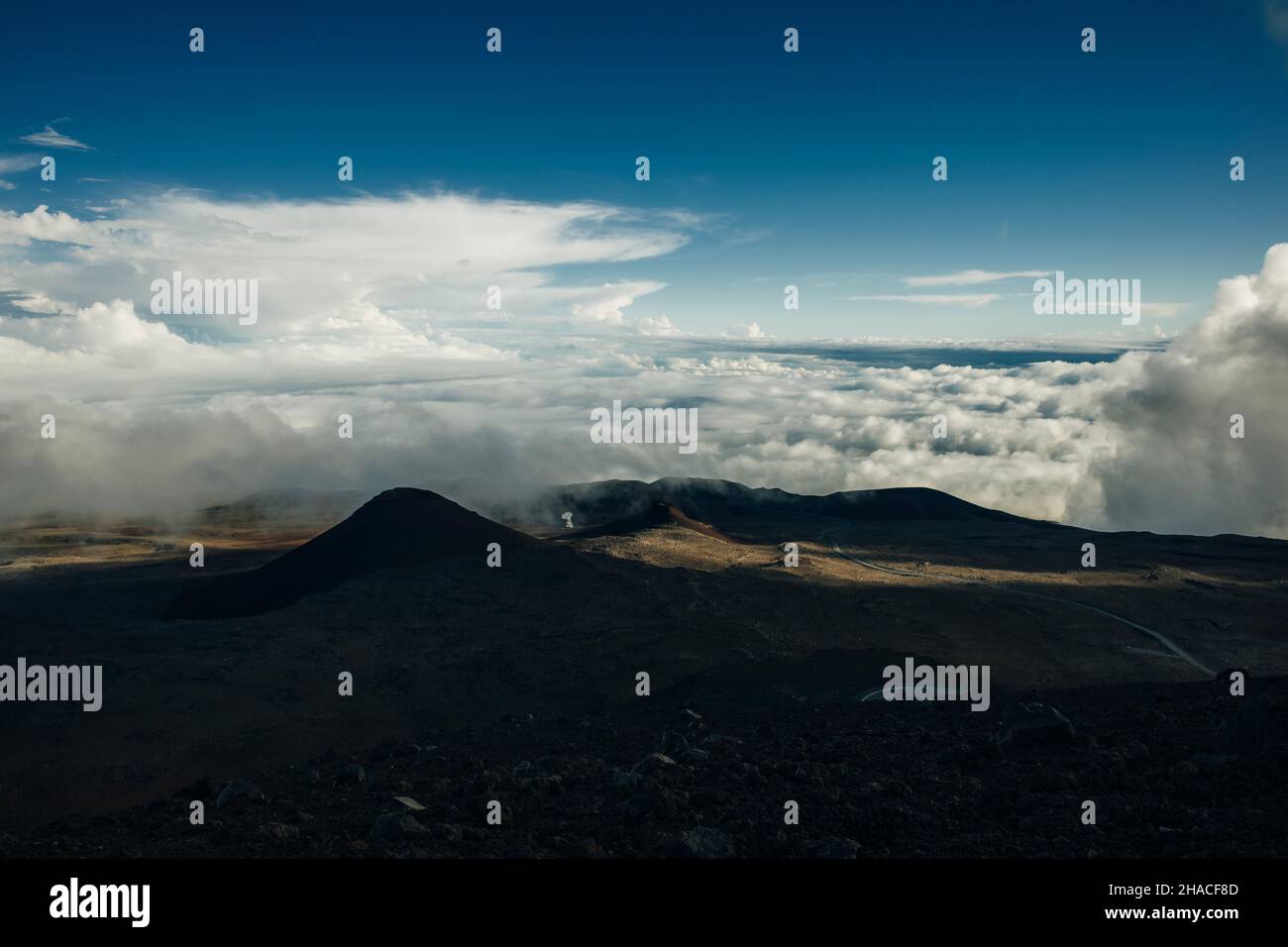 Mauna loa volcano top view hi-res stock photography and images - Alamy