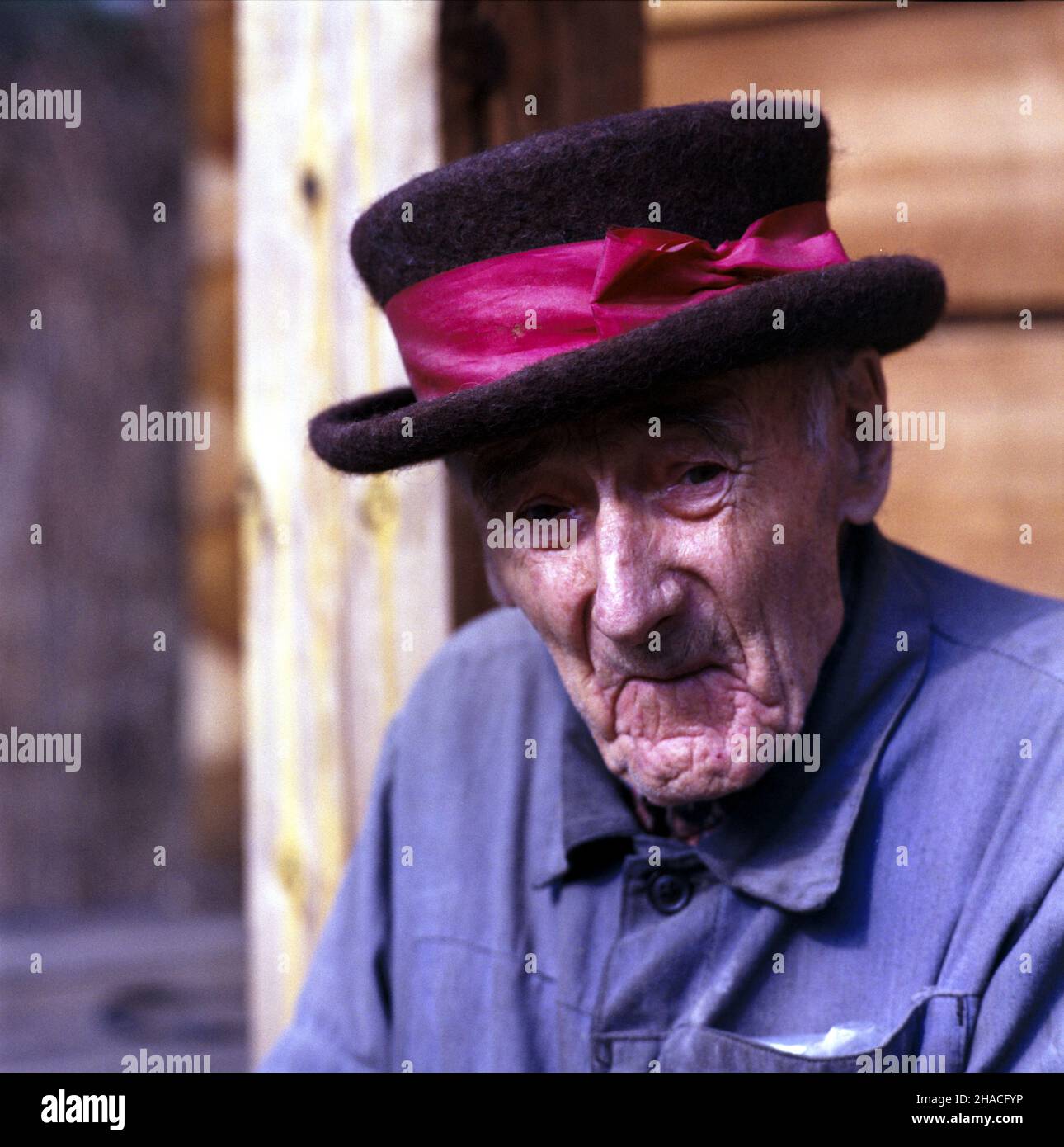 Chetnik hat hi-res stock photography and images - Alamy