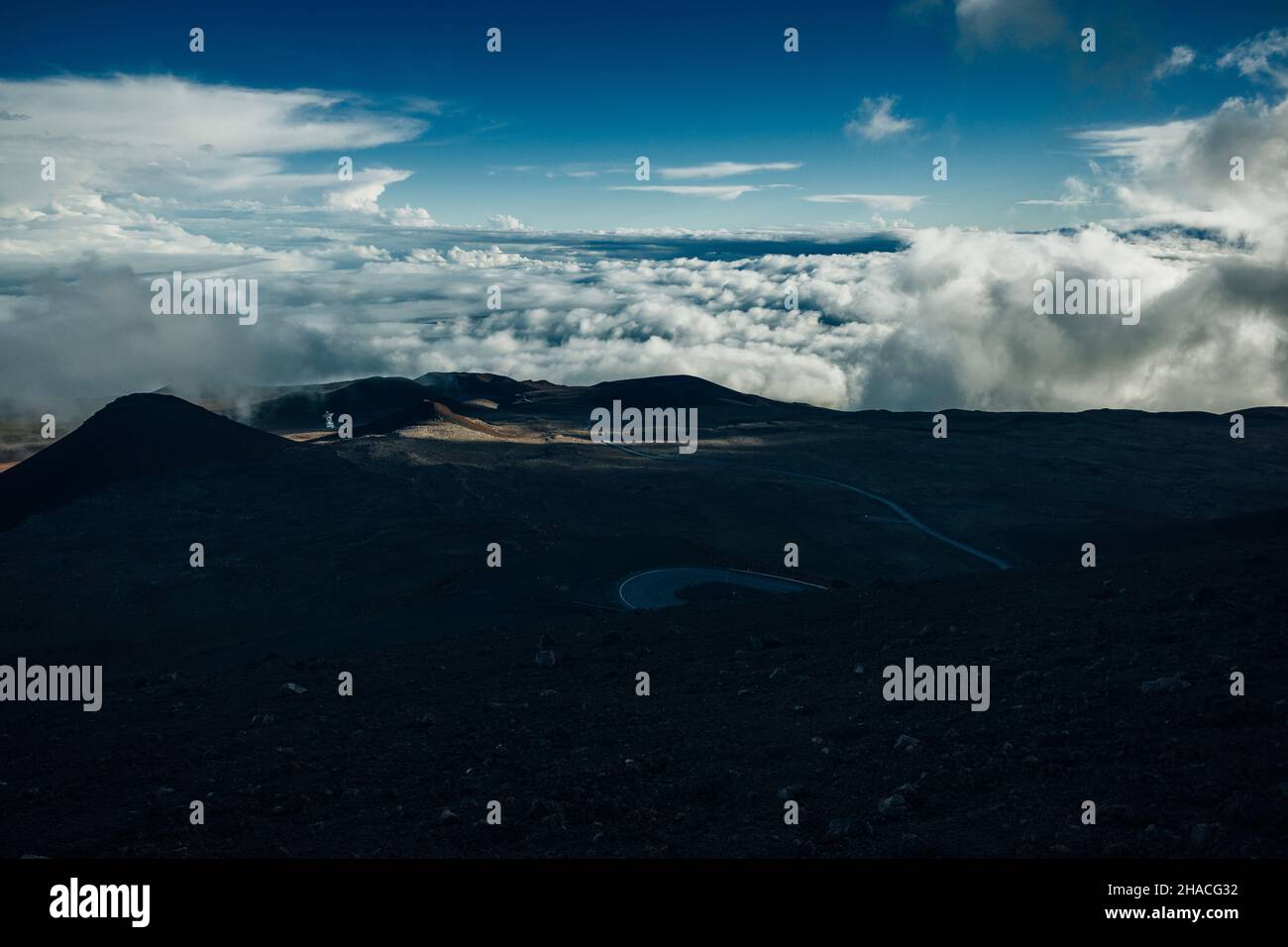 Mauna loa volcano top view hi-res stock photography and images - Alamy