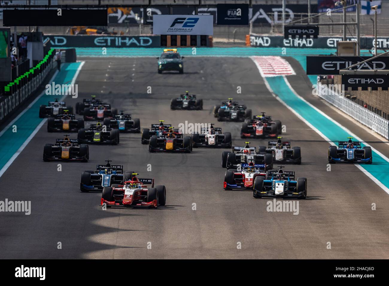 Start of the race, 02 Piastri Oscar (aus), Prema Racing, Dallara F2, 11 ...