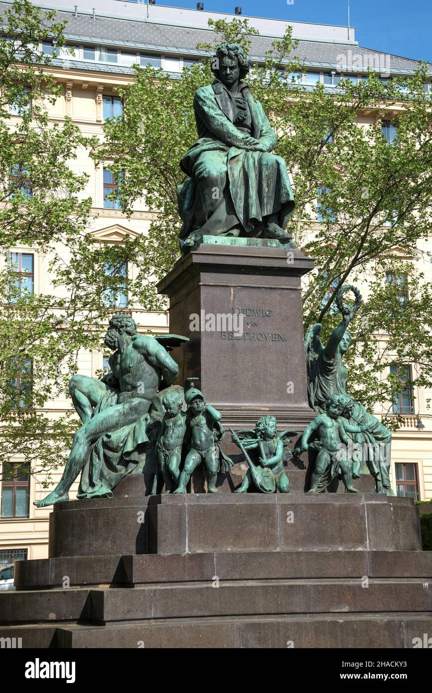 Beethoven in vienna hi-res stock photography and images - Alamy