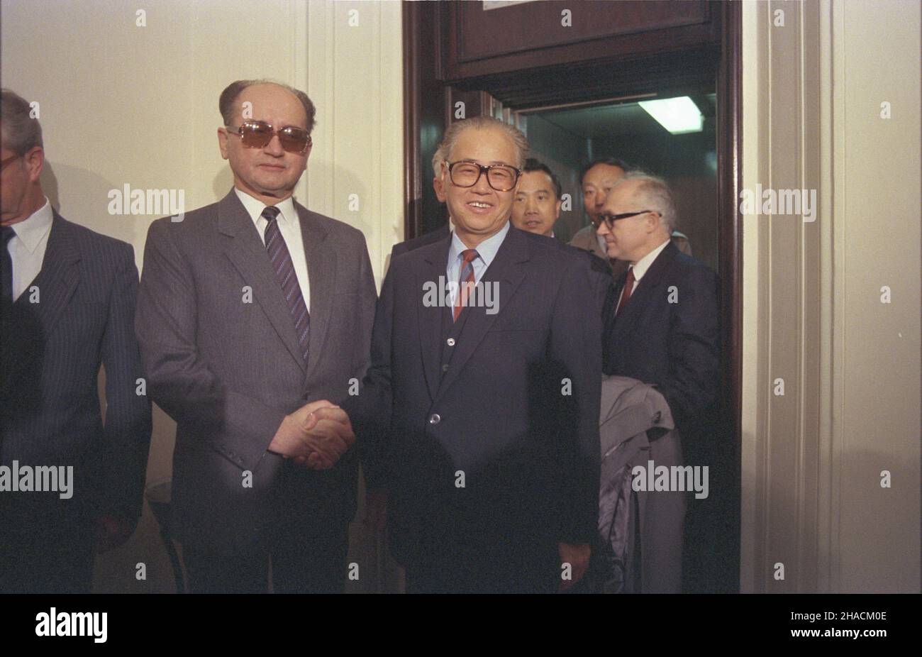 Chinese prime minister zhao ziyang hi-res stock photography and images ...