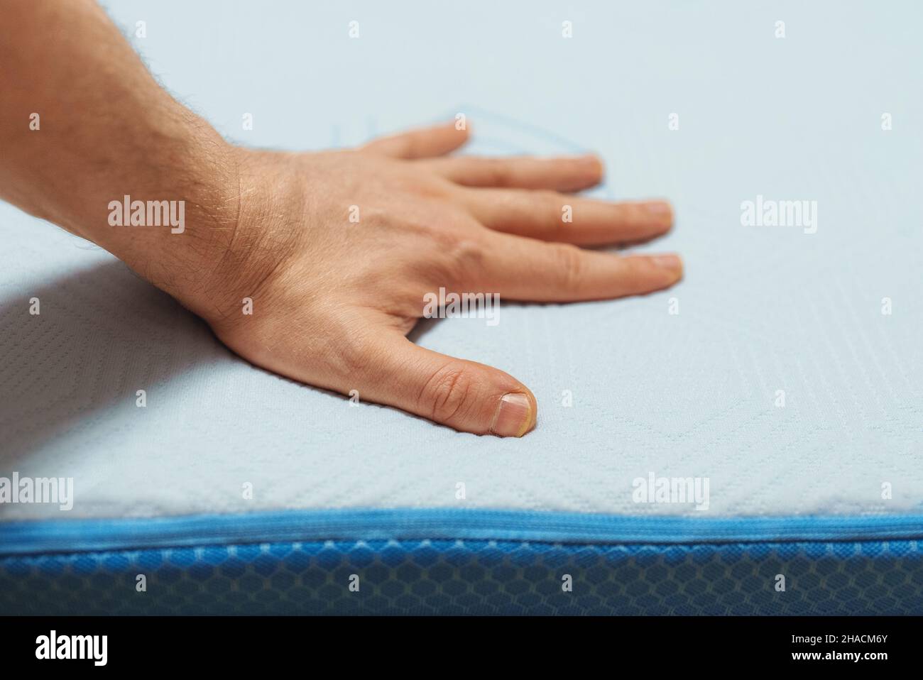 Memory test hi-res stock photography and images - Alamy