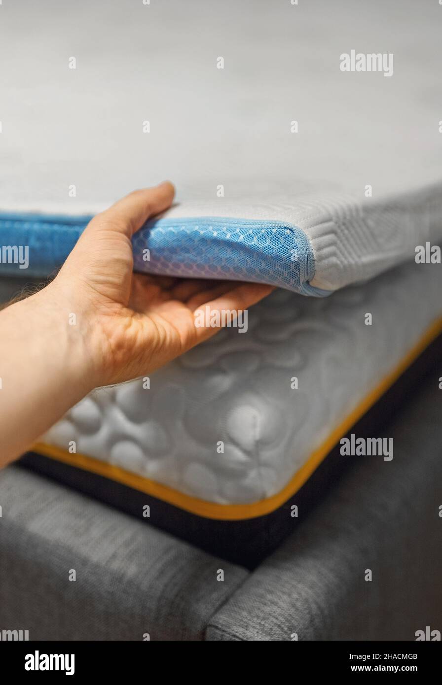 Memory test hi-res stock photography and images - Alamy