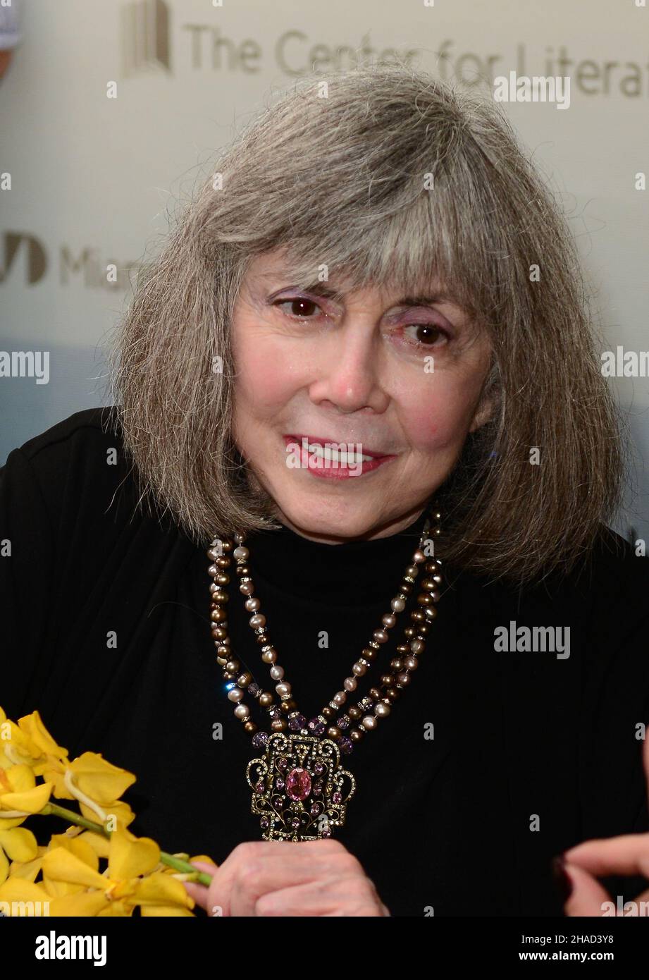 Anne rice book hi-res stock photography and images - Alamy