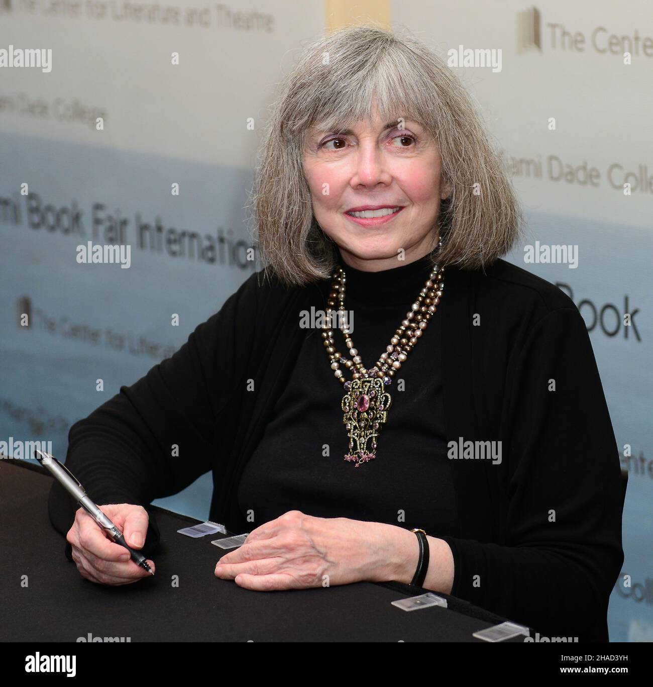 Miami, FL, USA. 17th Nov, 2021. Author Anne Rice discusses and signs ...