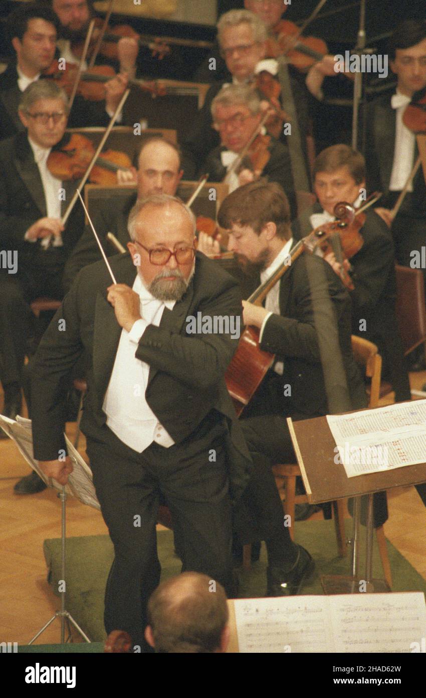 Conductor krzysztof penderecki hi-res stock photography and images - Alamy