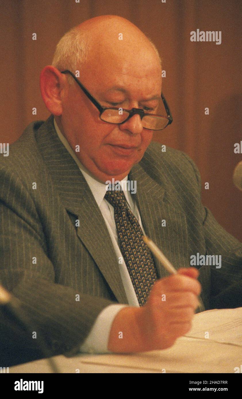 Rzecznik prasowy rz1du prl hi-res stock photography and images - Alamy