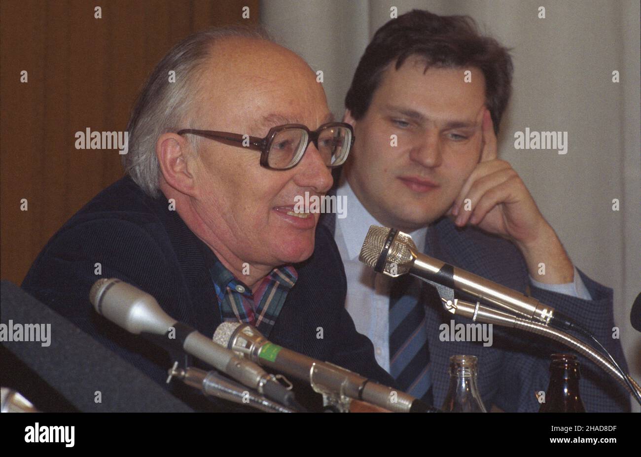 Polska prasa prl hi-res stock photography and images - Alamy