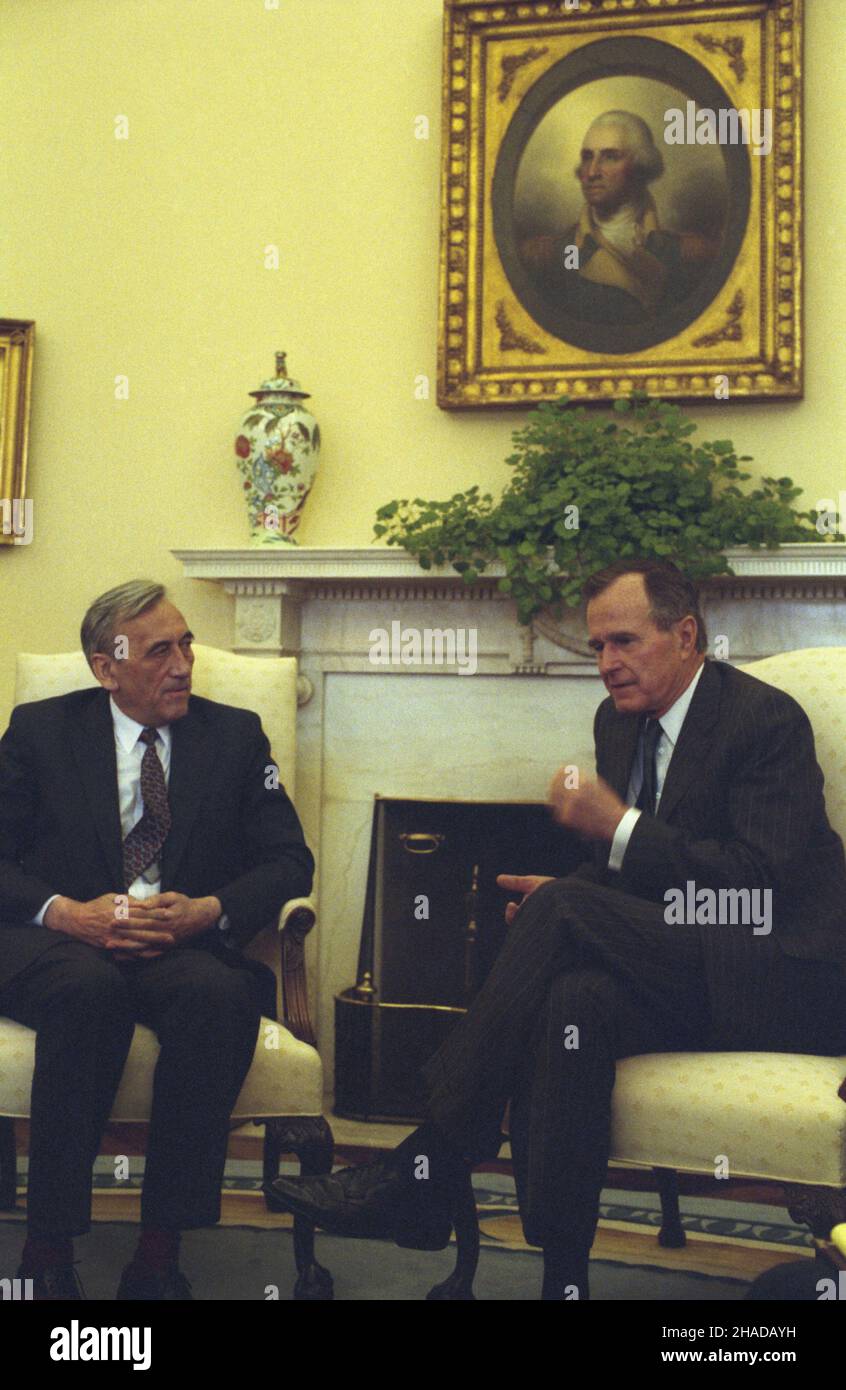 George bush 1990 hi-res stock photography and images - Alamy