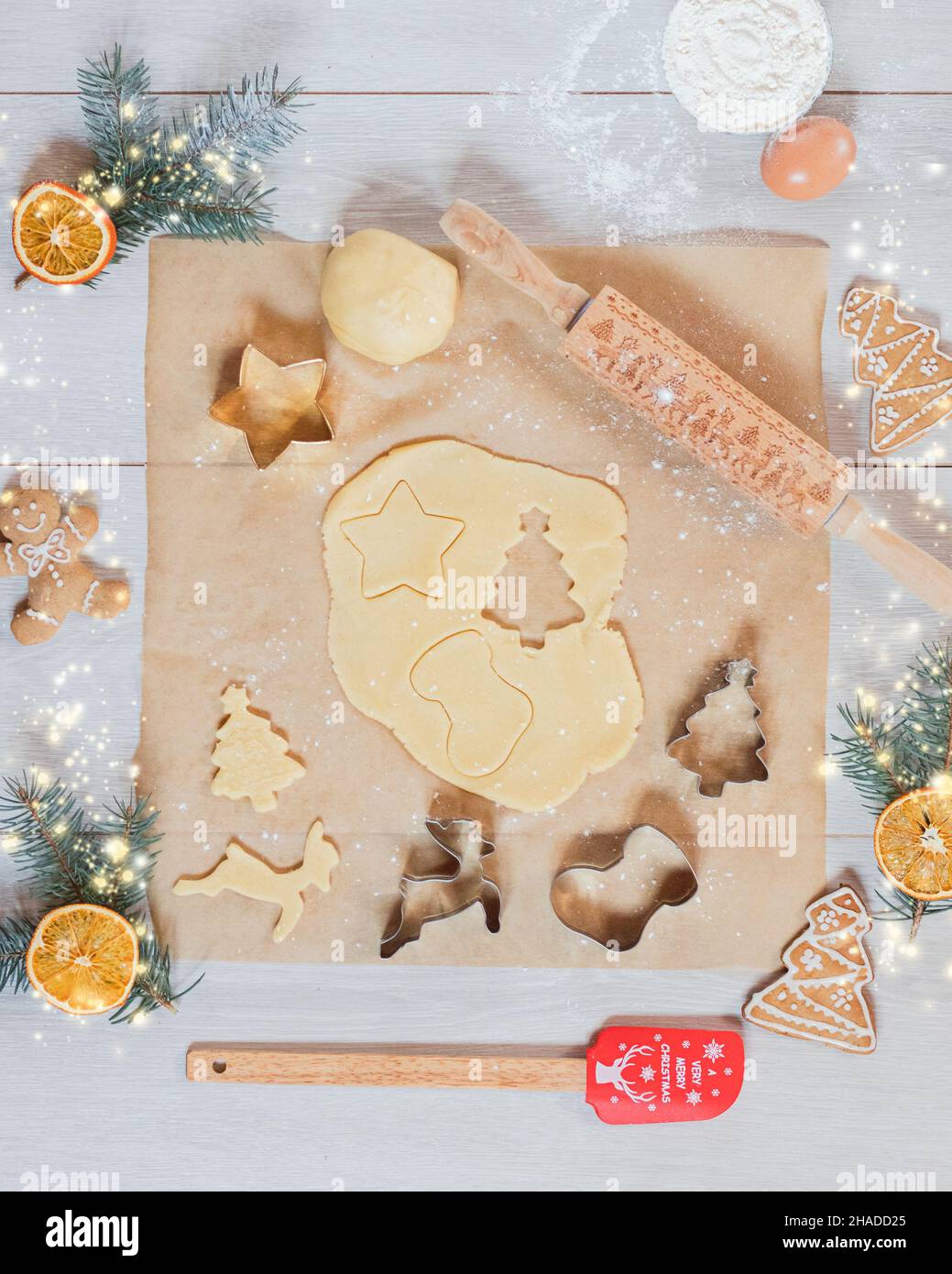 Baking gingerbread cookies hi-res stock photography and images - Alamy