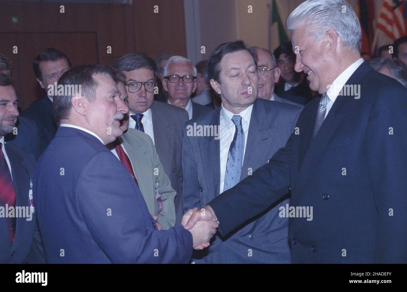 Hand yeltsin hi-res stock photography and images - Alamy